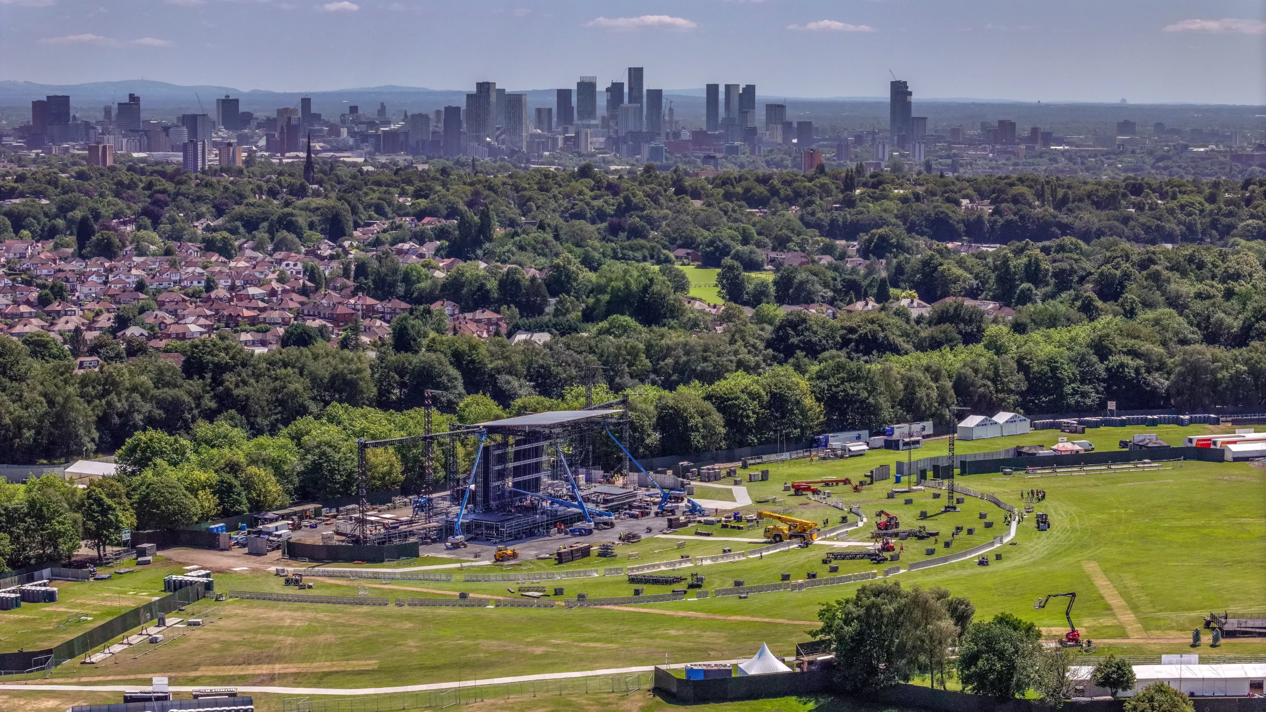 Oasis in Manchester: So sieht die Bühne im Heaton Park aus