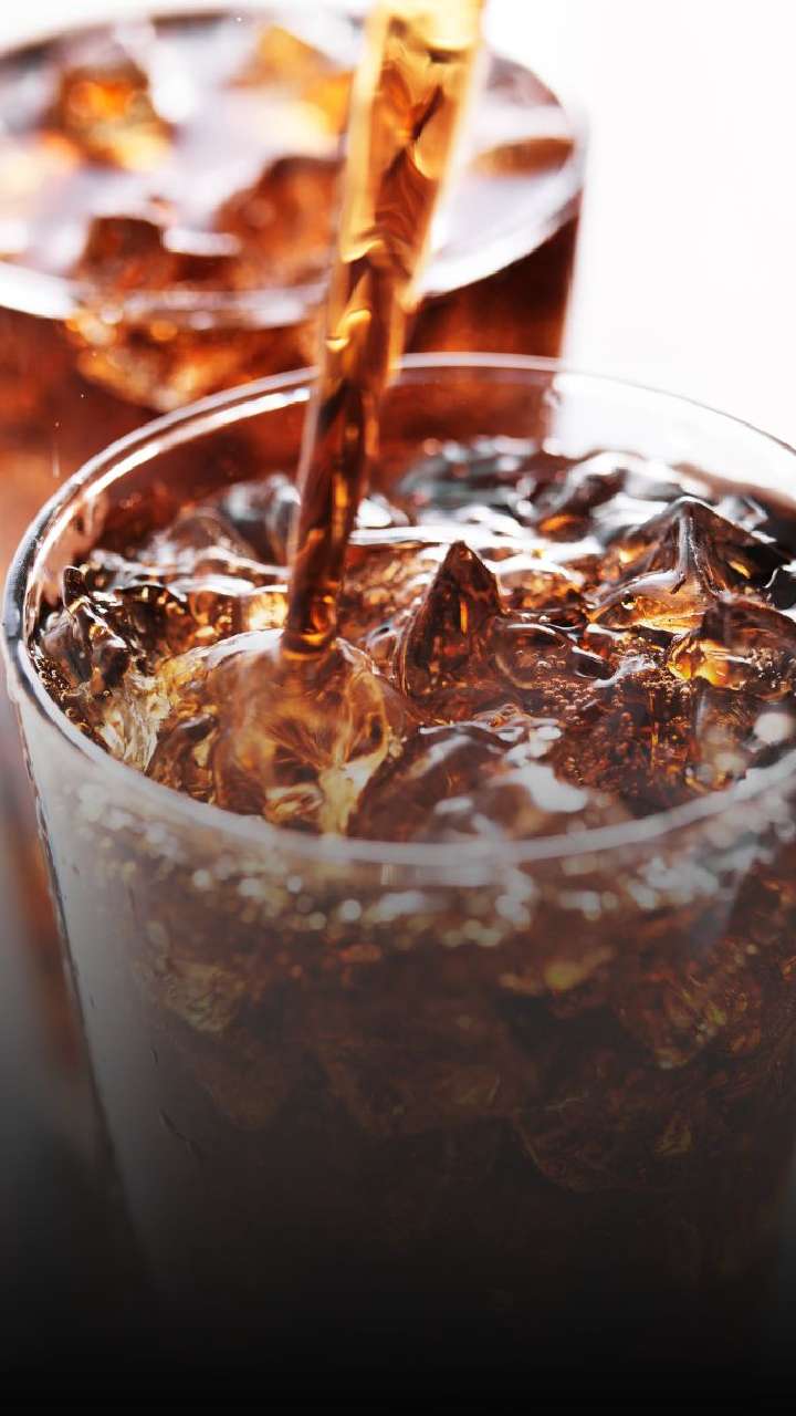 6 Common Drinks You Should Avoid To Keep Digestion Healthy