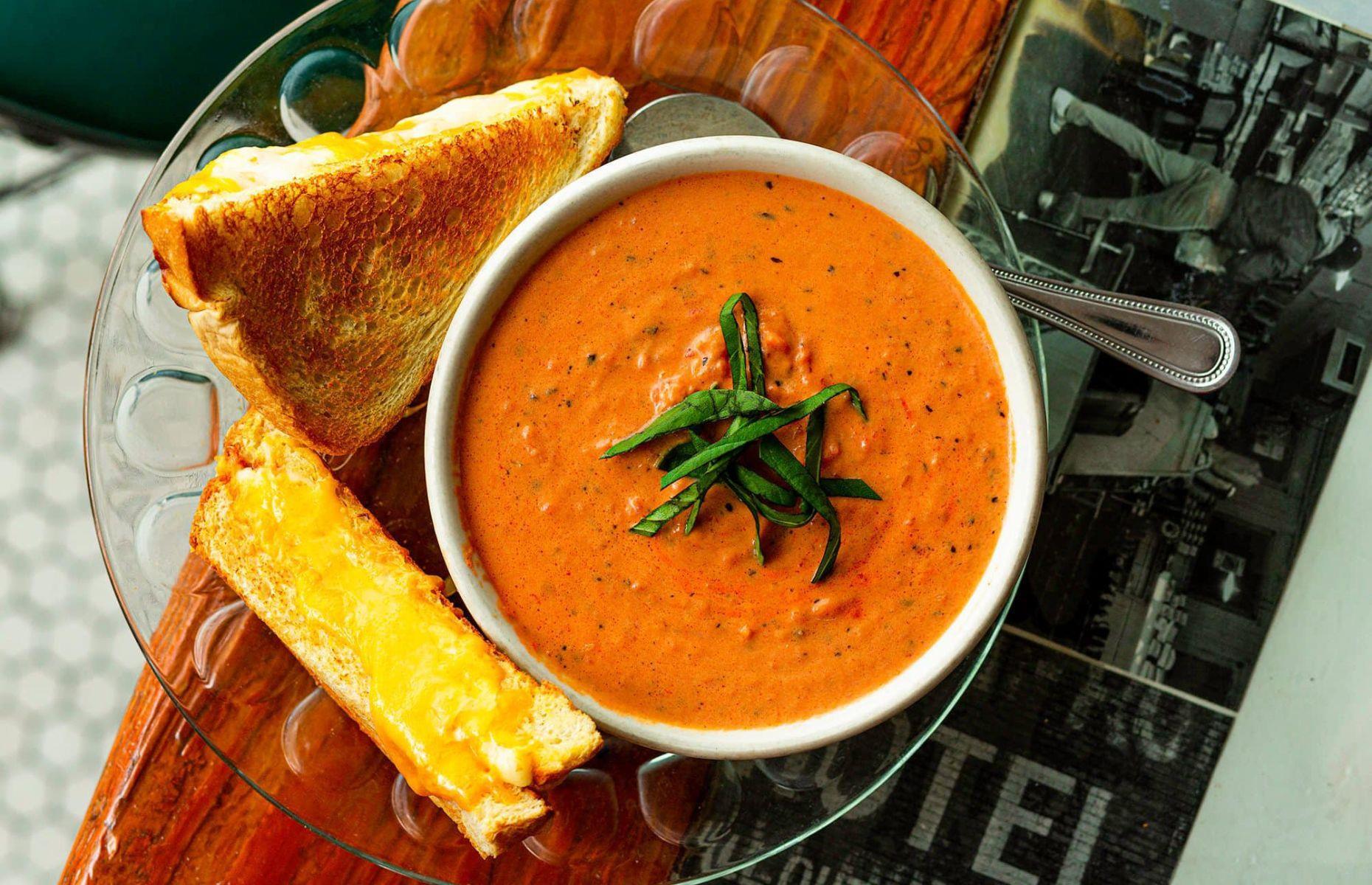 America's Top Joints For A Classic Blue-Plate Special