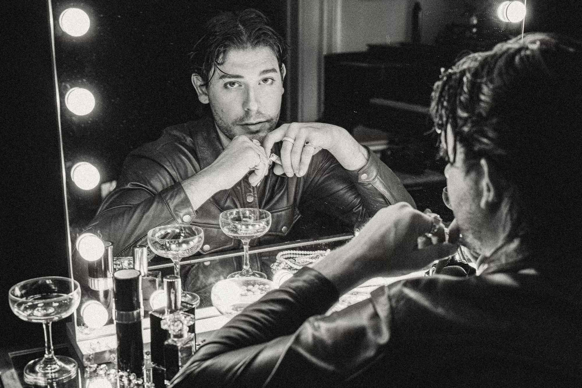 Sam Williams Reimagines Grandpa Hank Williams' Hit 'HONKYTONKIN ...