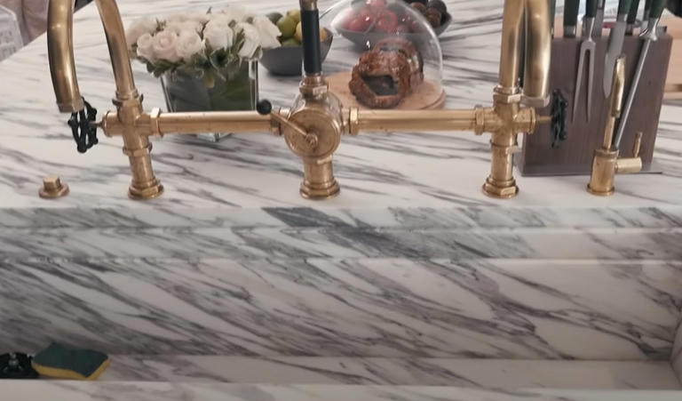 Hailey and Justin Bieber's kitchen at $20m Californian mansion is ...