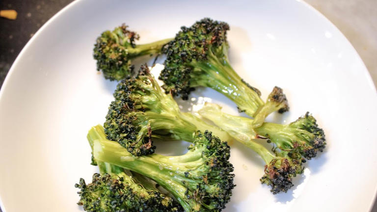 Roasting The Broccoli, Carrots, And Garlic Adds A Lot Of Flavor To This ...
