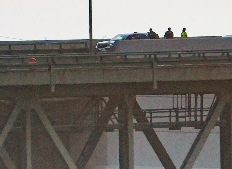 Driver missing after tractor-trailer plunges off Delaware Memorial ...