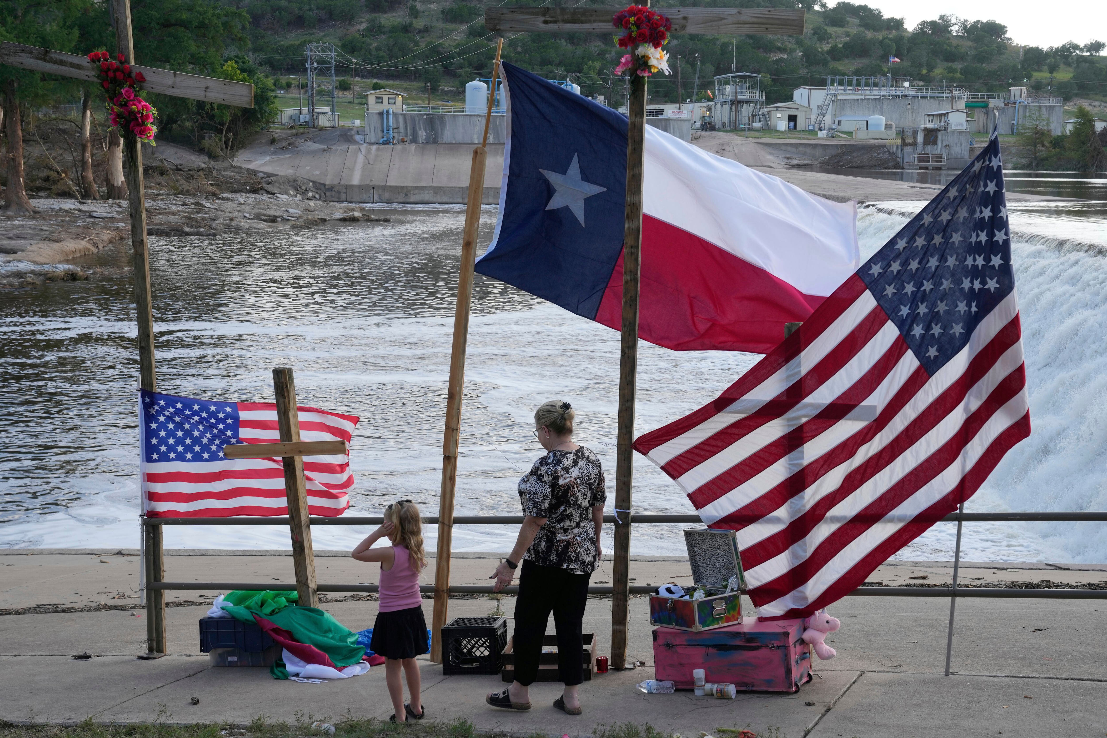 President Trump visits Kerrville after fatal flooding over Fourth of ...