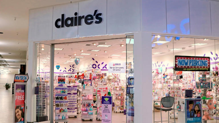 Claire's, Icing begin going-out-of business sales at all locations
