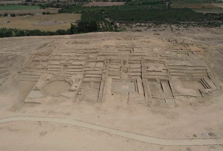 Pesquisadores descobrem cidade de 3.500 anos no Peru
