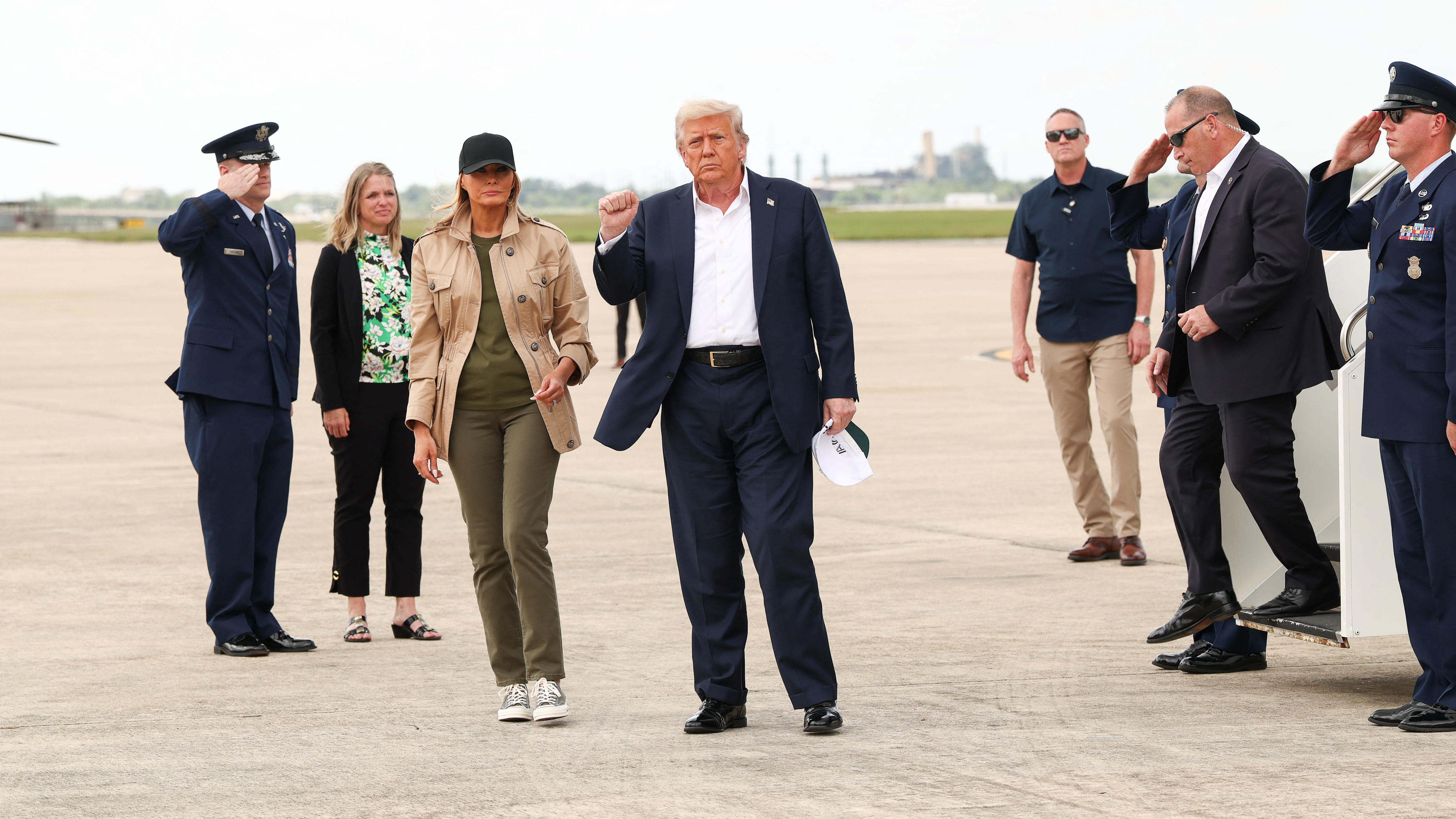 'Filled with grief and devastation’ : Trump surveys Texas flood damage ...