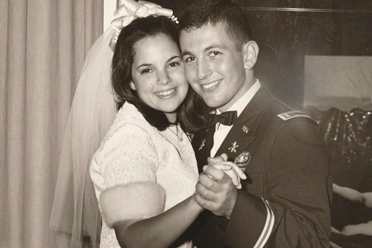 23 photos of Ina Garten over the years that highlight her career