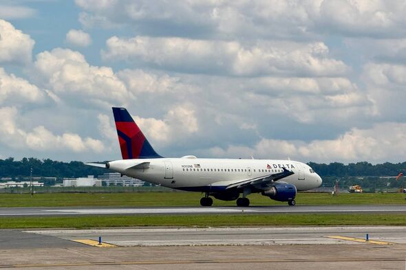 Delta flight's emergency landing leaves 300 passengers stranded on ...