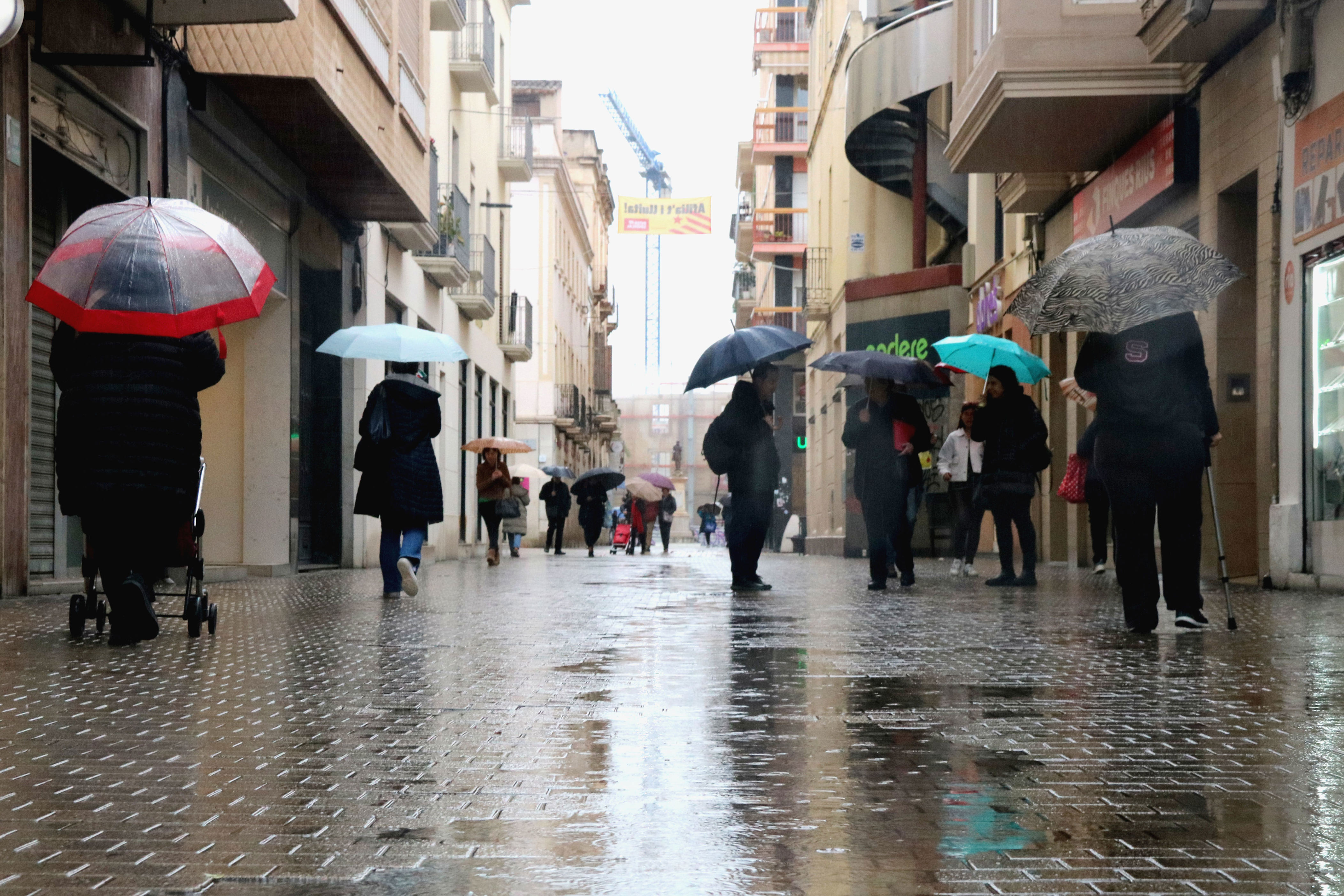 Protecció Civil alerta de lluvias intensas este sábado por la tarde en ...
