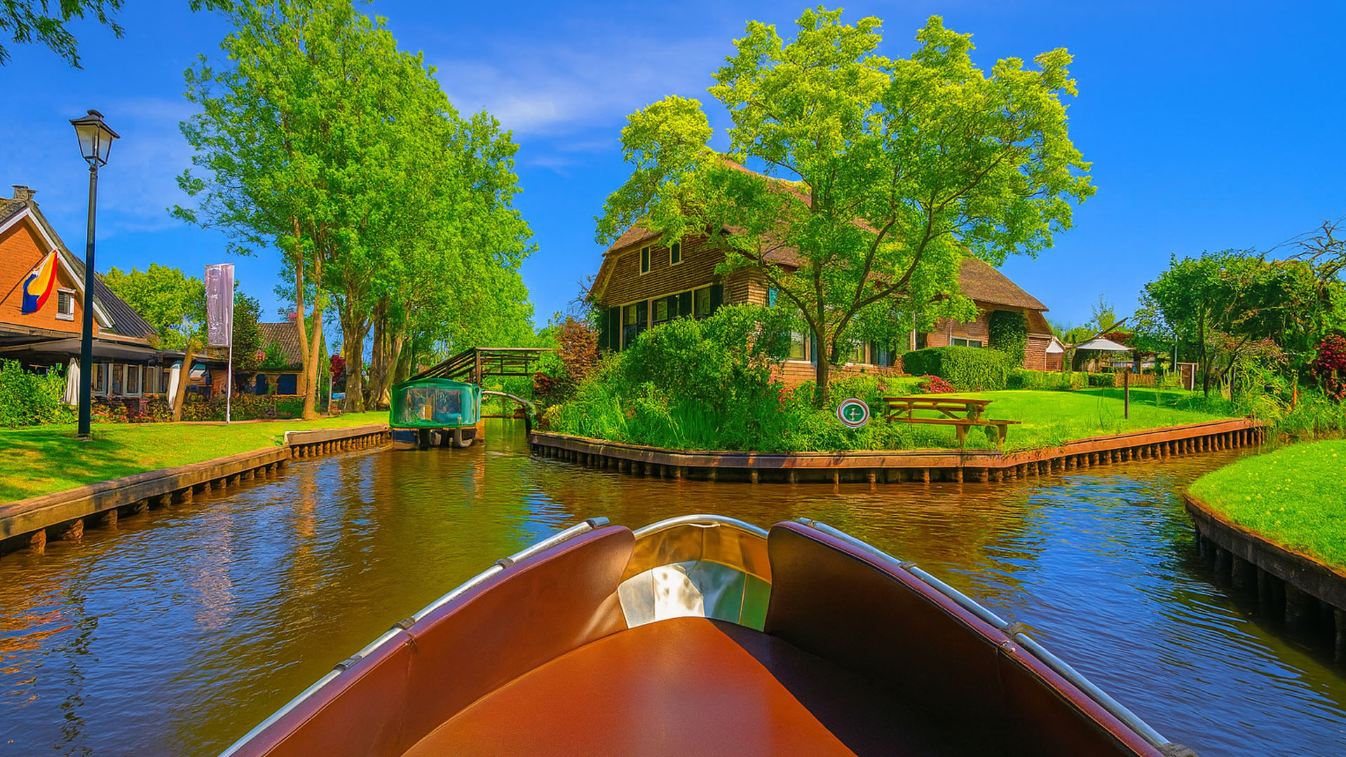 Relaxing Boat Ride in Giethoorn – The Most Picturesque Canal Village in ...