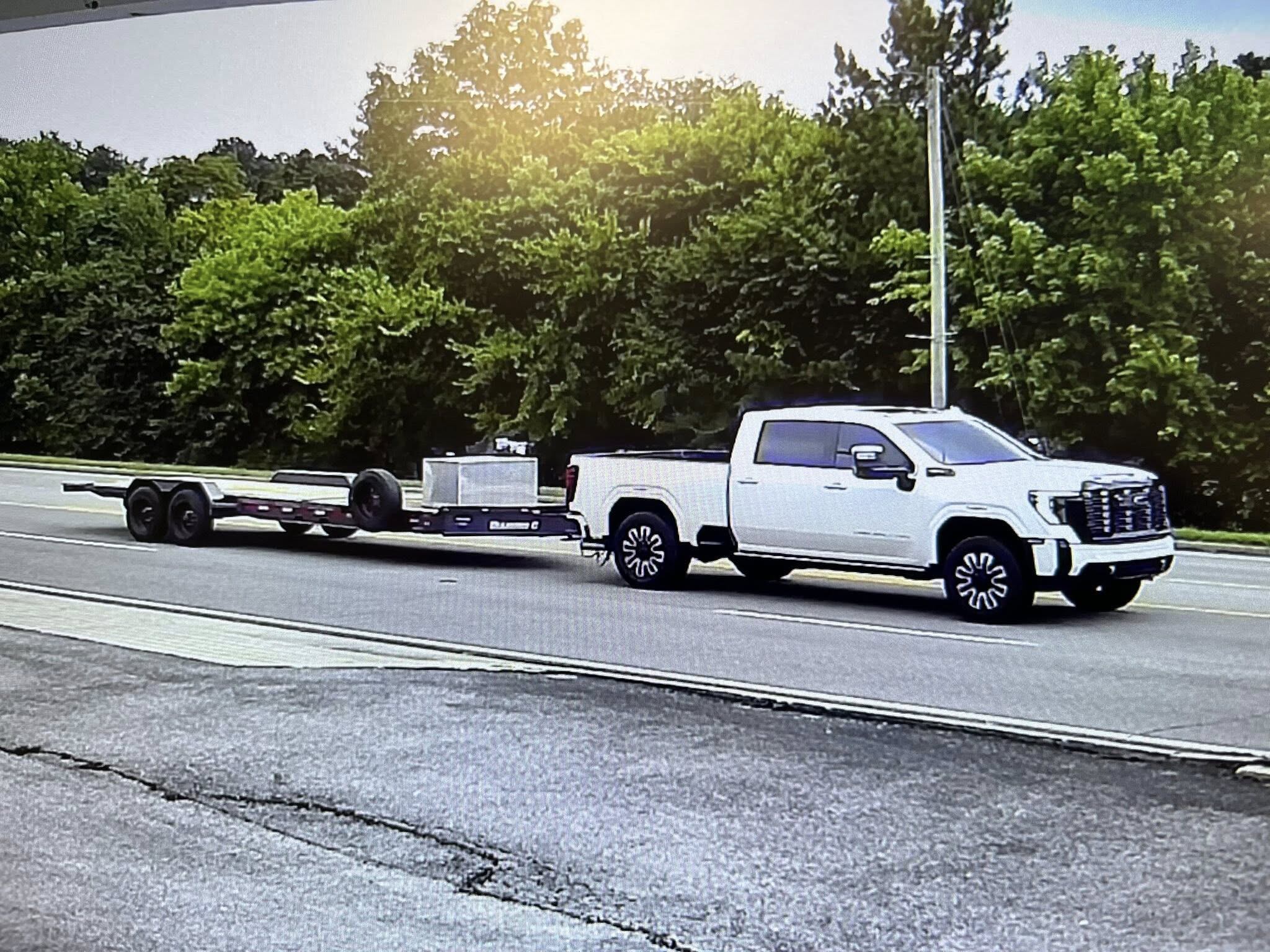Truck, trailer wanted after hit-and-run crash in TN