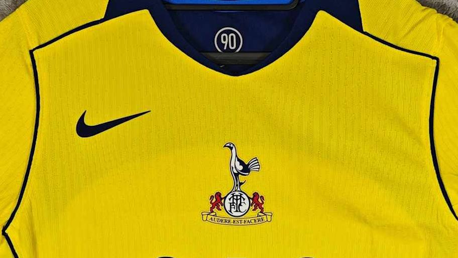 Tottenham's leaked 2025/26 third kit features an old club crest