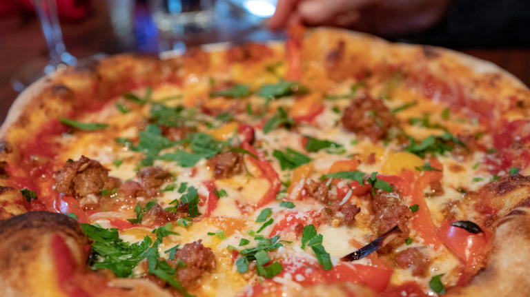 America's 11 Favorite Pizza Toppings