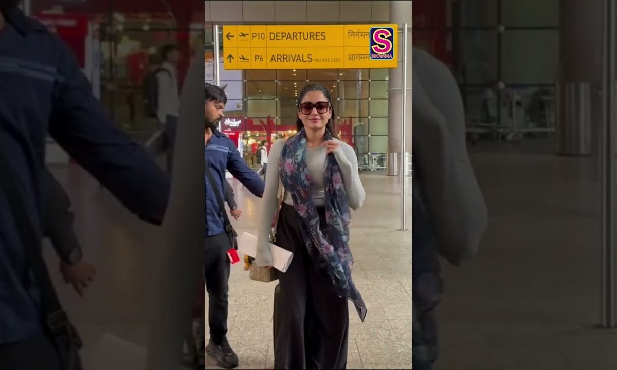 Cutie, Pookie & Effortlessly Charming Rashmika Mandanna Greets Paps ...