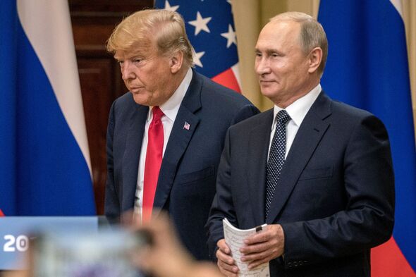 Ex-MI6 boss issues brutal Trump v Putin verdict - 'played him like a ...