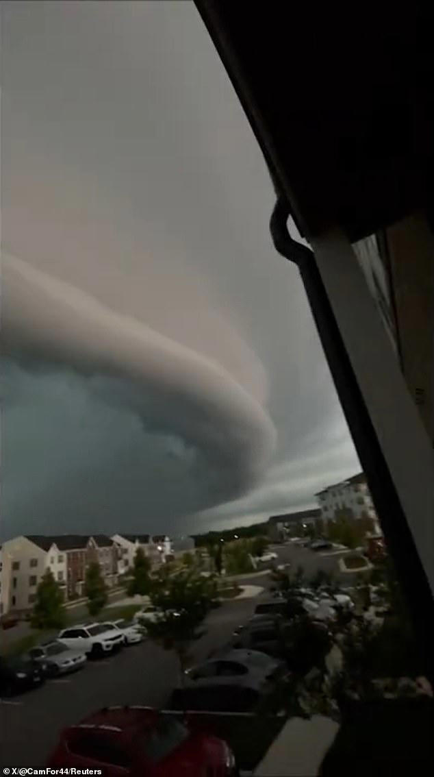Ominous 'Doomsday cloud' shrouds Maryland in darkness amid storm warnings