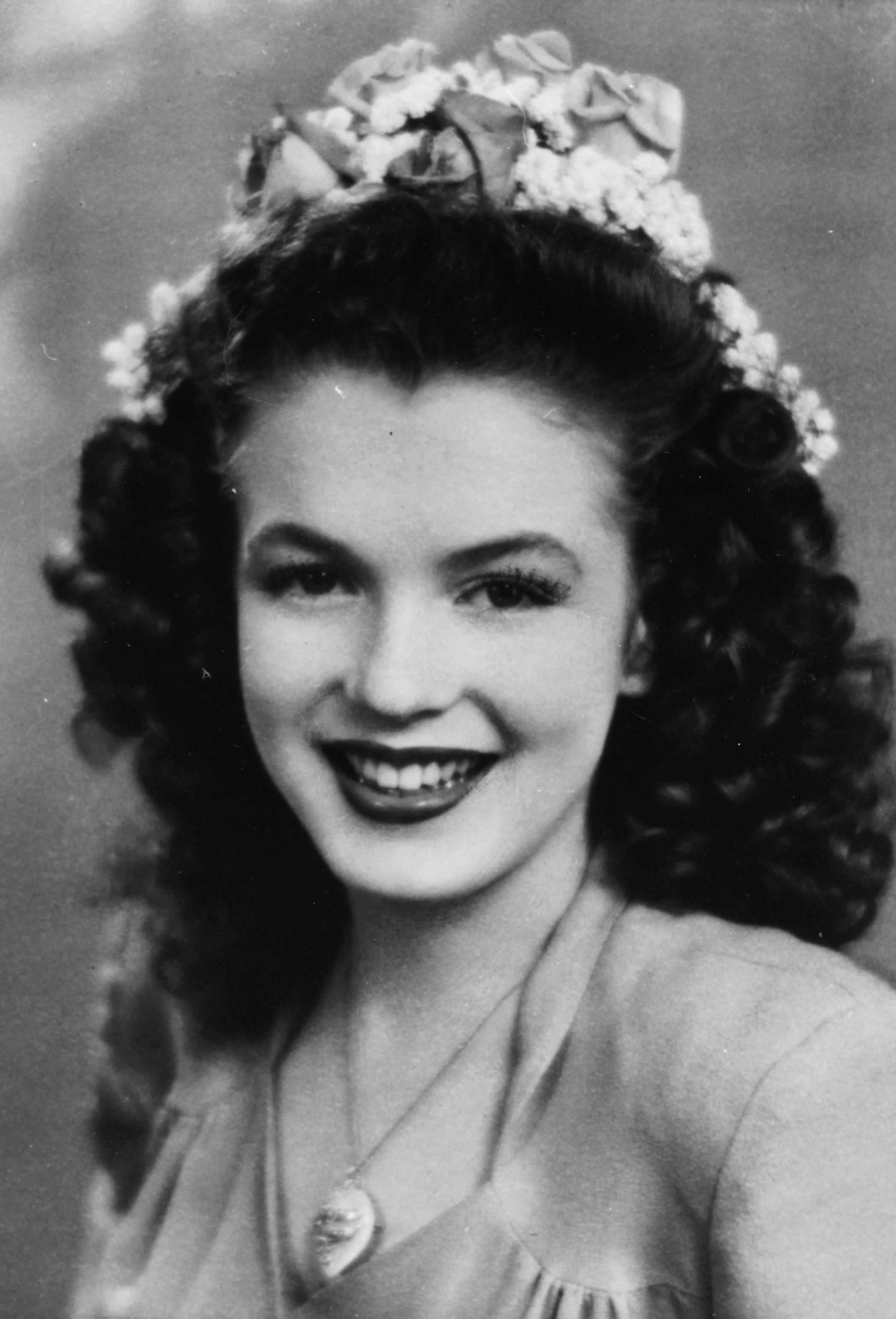 Blonde Bombshells as Brunettes: Marilyn Monroe, Jayne Mansfield and More