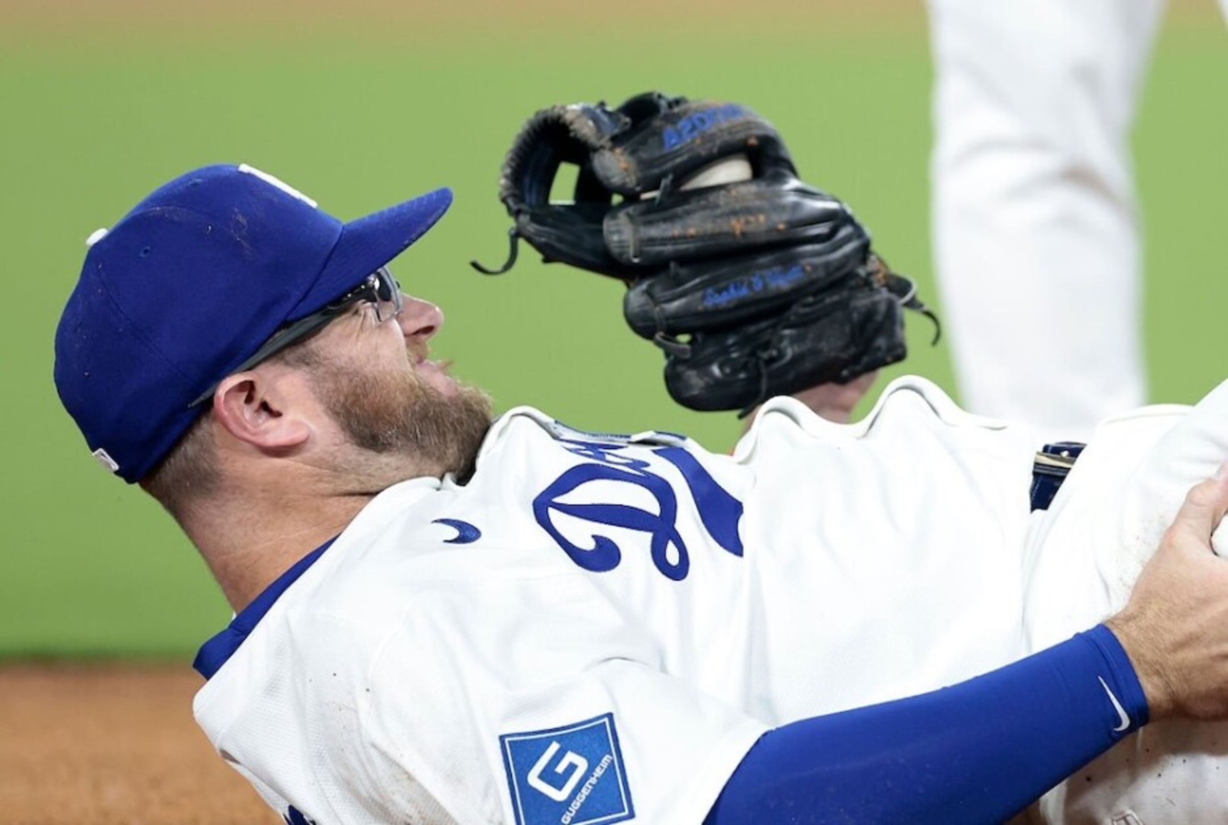 Max Muncy’s Bone Bruise Might Carry Over Into 2026 Season