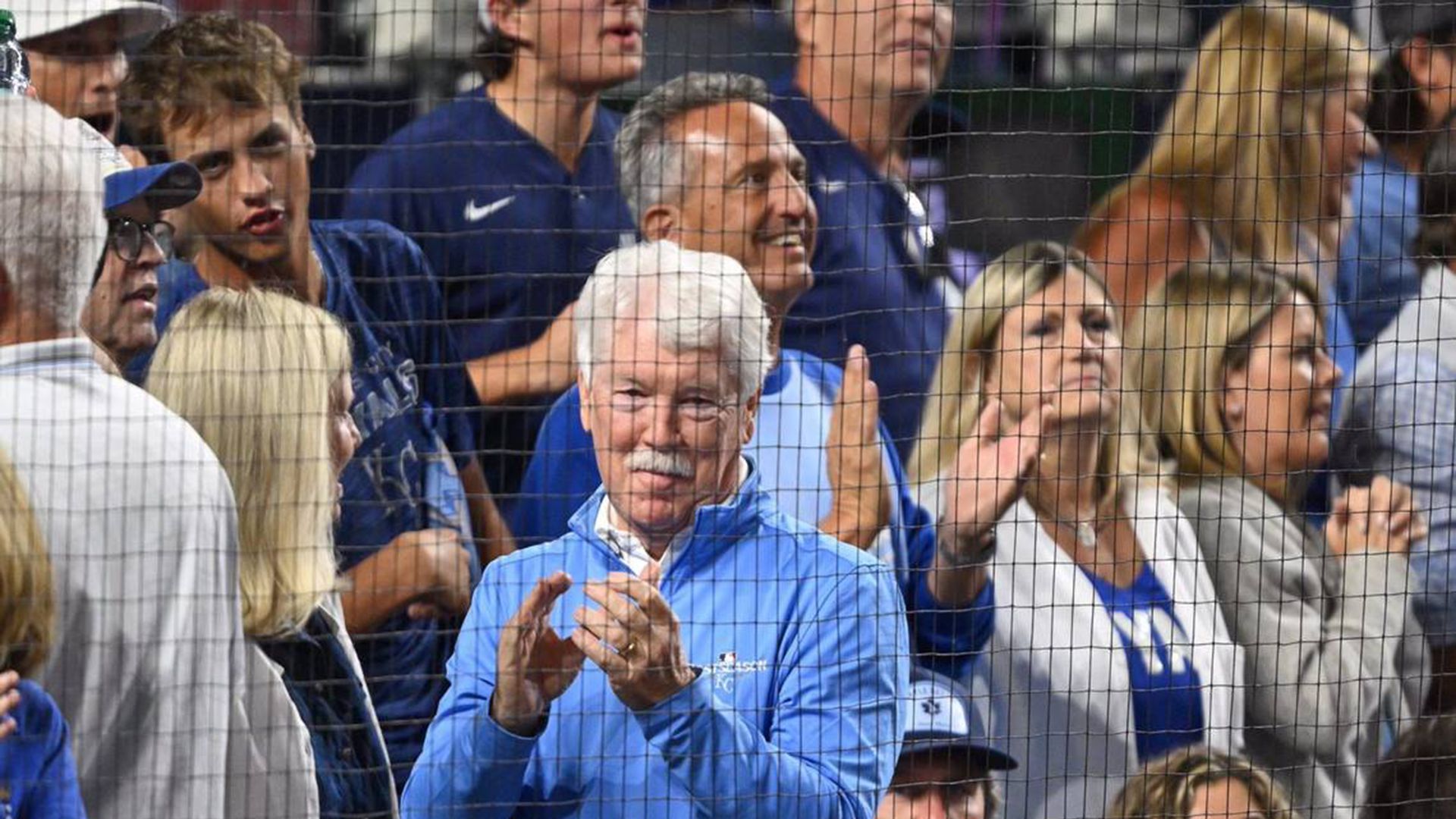Kansas extends deadline for Royals, Chiefs to use STAR bonds