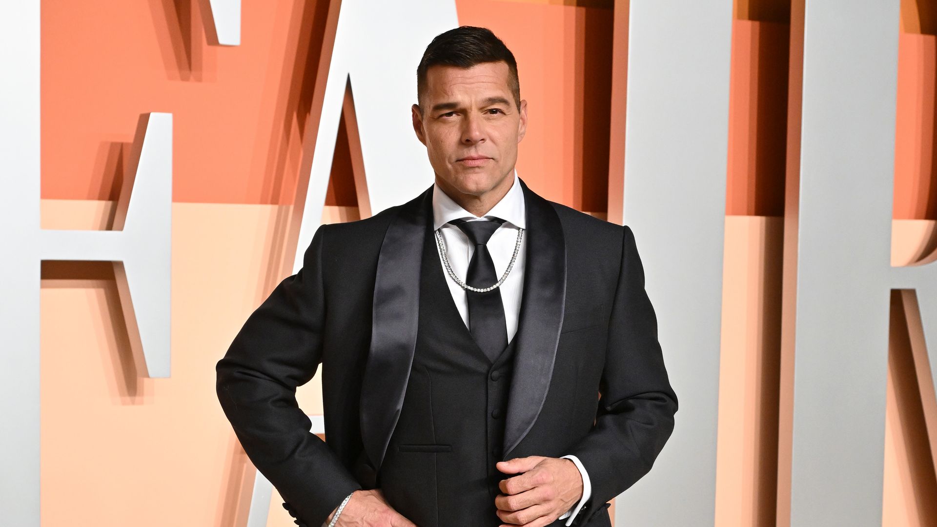 Ricky Martin’s explosive reaction to Billy Bush’s question about his ...