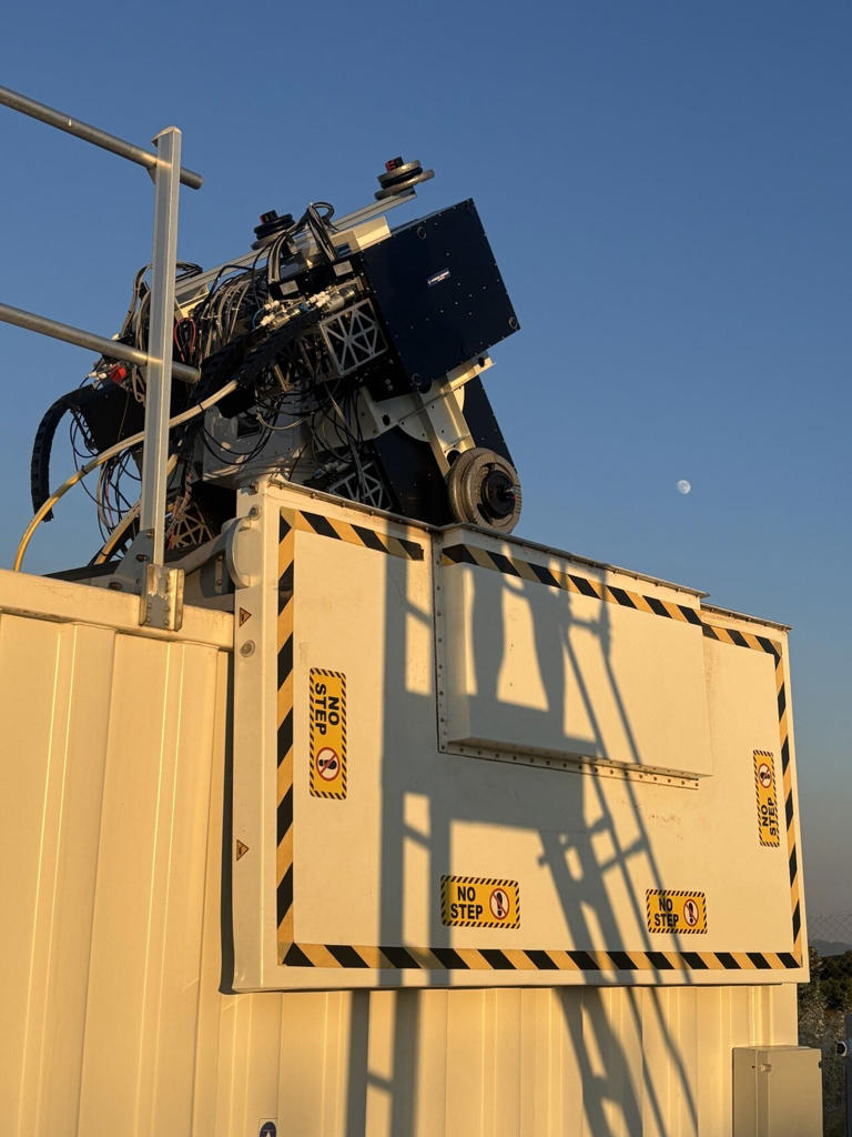 Europe's first deep-space optical communication link