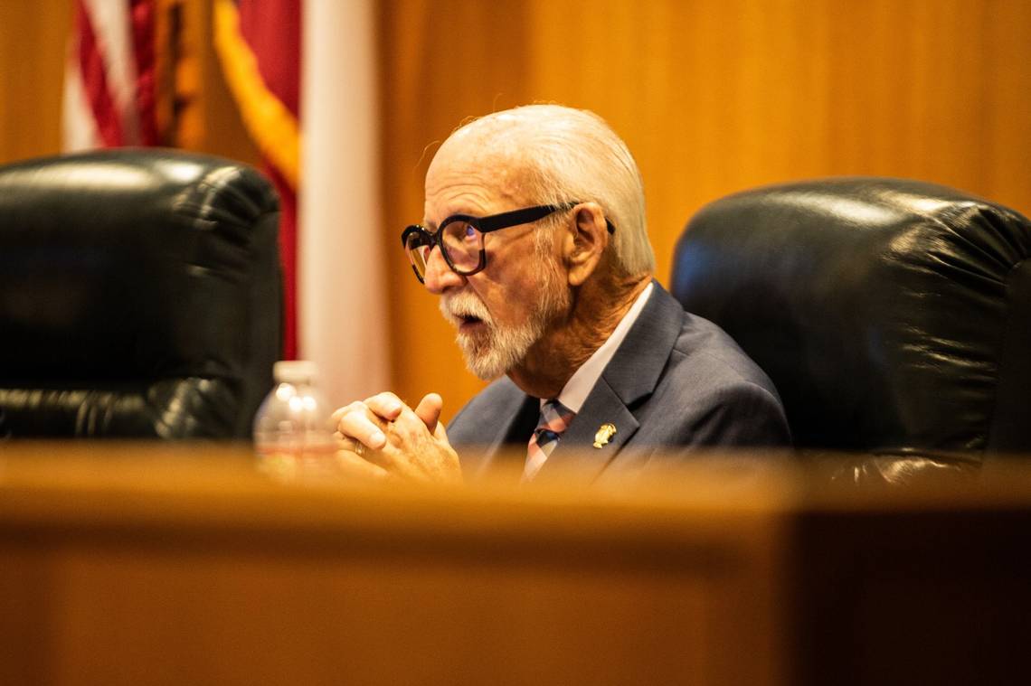 Former Tarrant County commissioner, Southlake mayor Gary Fickes dies