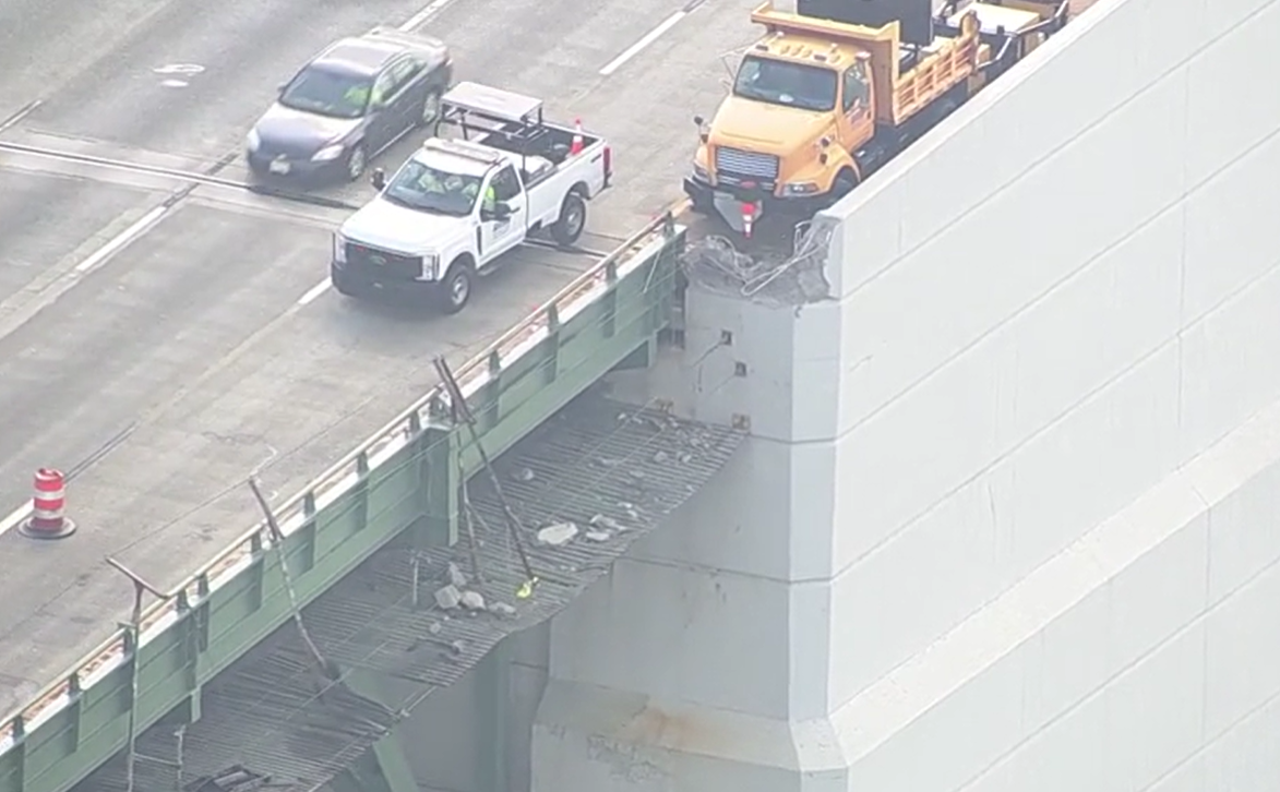 DELAWARE BRIDGE INCIDENT: Victim recovered after tractor-trailer ...