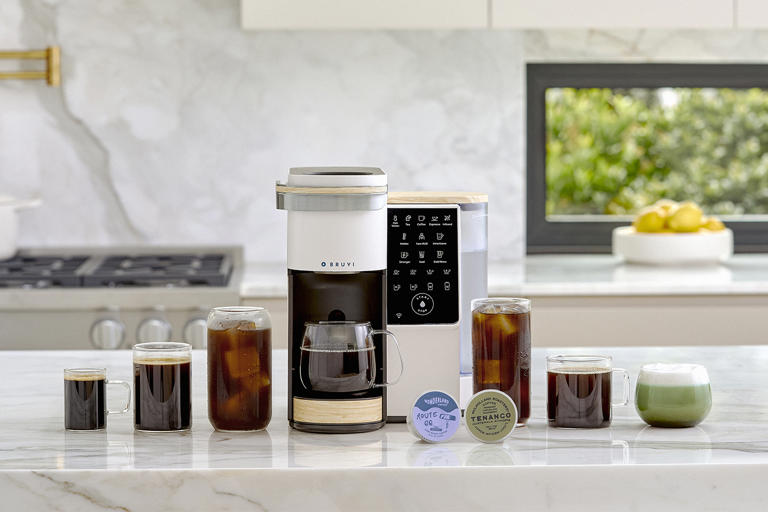 Trump tours Texas flood damage as the disaster tests his pledge to do ...