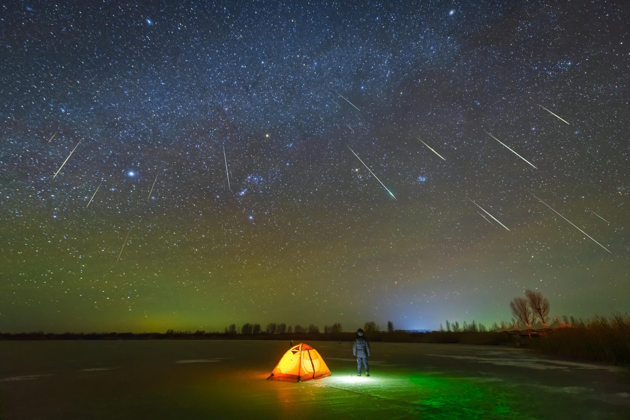 You Can See Two Meteor Showers at Once In July's Night Sky. Here's How ...