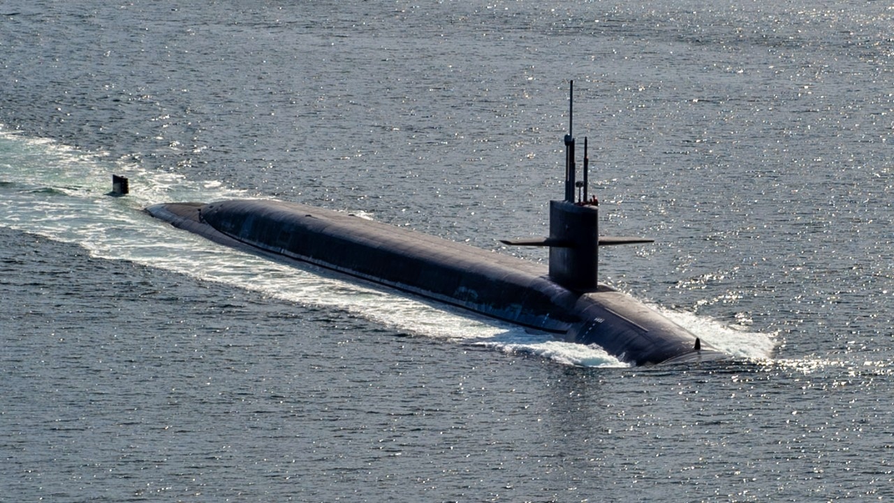 Russia Freaked Out: The U.S. Navy Surfaced a Stealth Missile Submarine ...