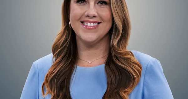 KARK AM Anchor Claire Kreuz Signs Off After Six Years at Little Rock ...