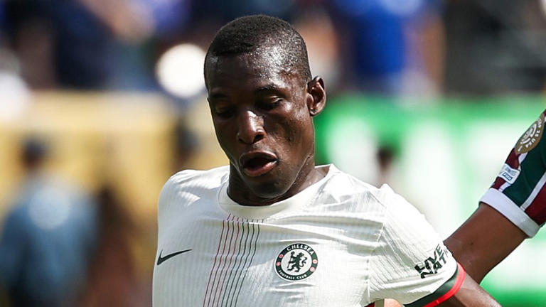 Chelsea slap huge £100m price tag on Nicolas Jackson to ward off AC ...