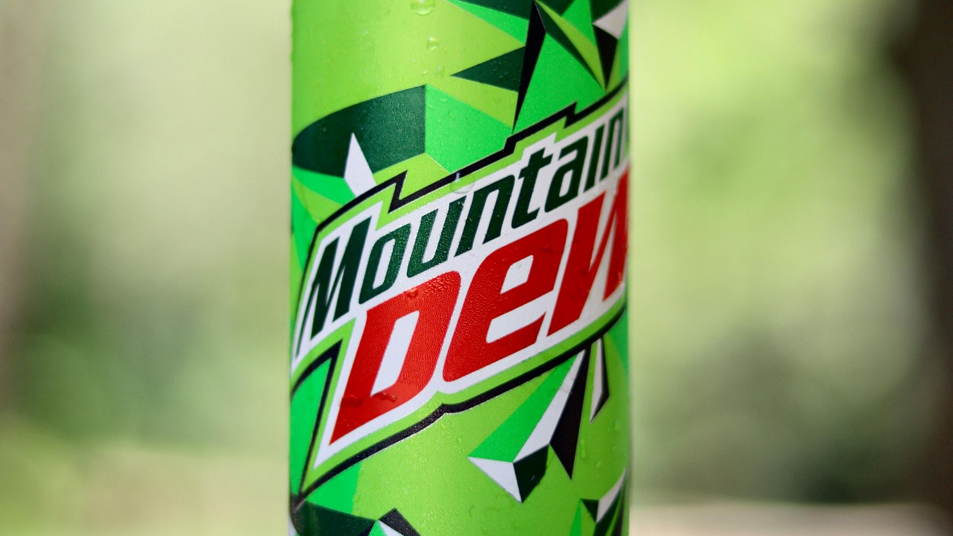 20 Indispensable Gamer Snacks