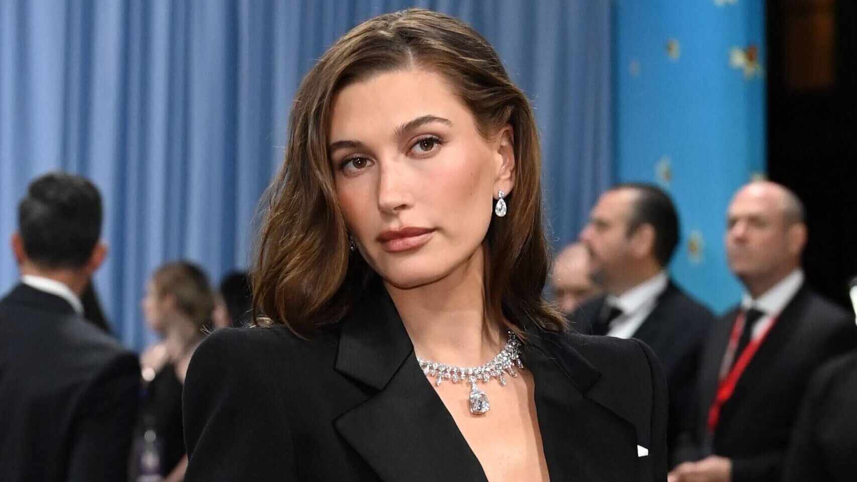 Hailey Bieber Defends Justin and Slams Divorce Rumors in Blunt Post