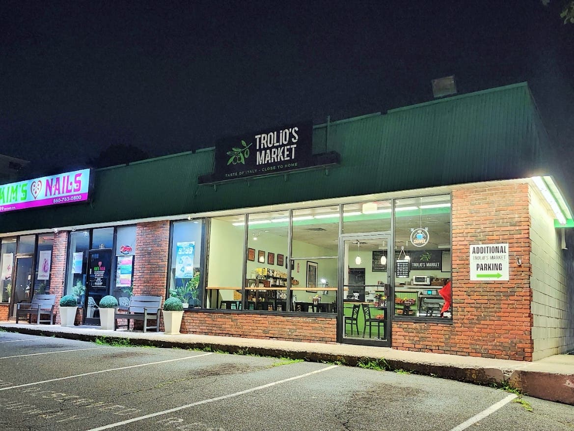 Traditional Italian Deli And Market Opens in Hazardville Section Of Enfield