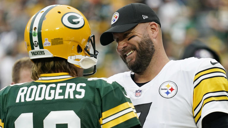 Aaron Rodgers needs 116 passing yards to pass Ben Roethlisberger on the ...