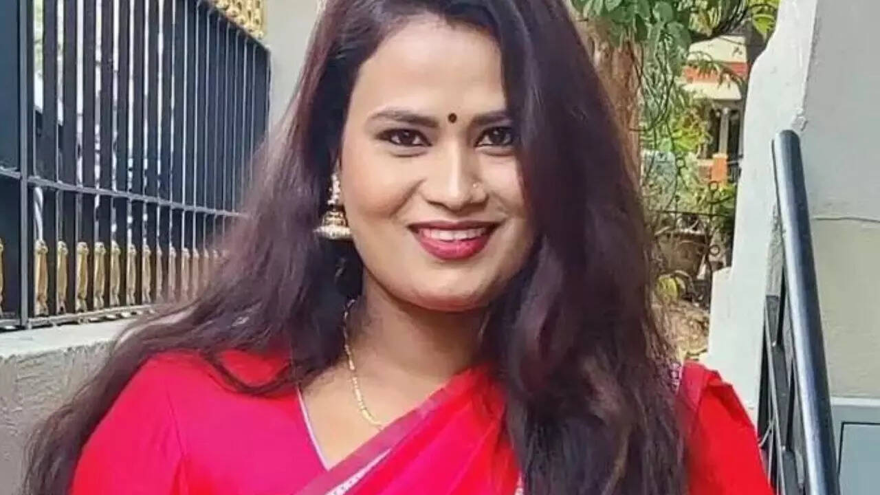 Bengaluru shocker: Popular TV actor Manjula stabbed multiple times by ...