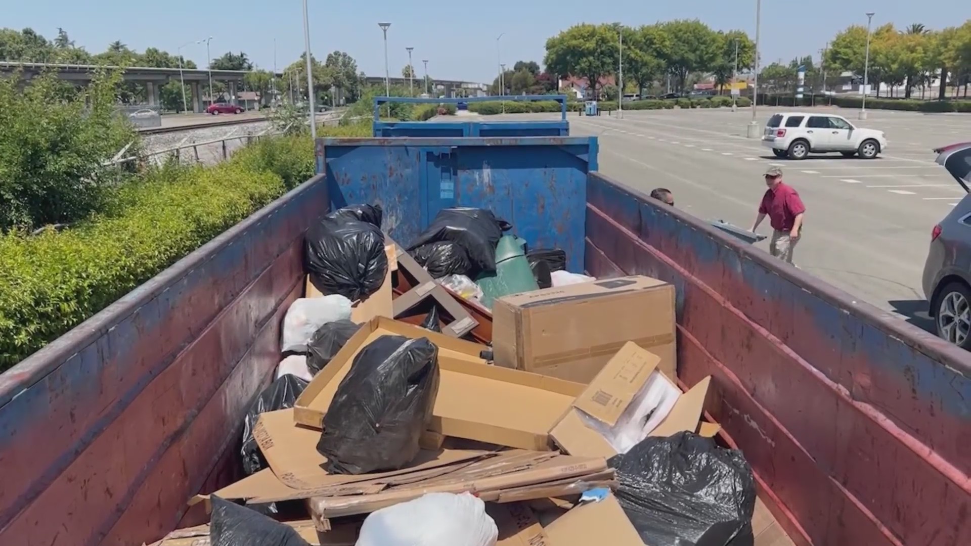 Colma offers trash drop-off amid ongoing strike