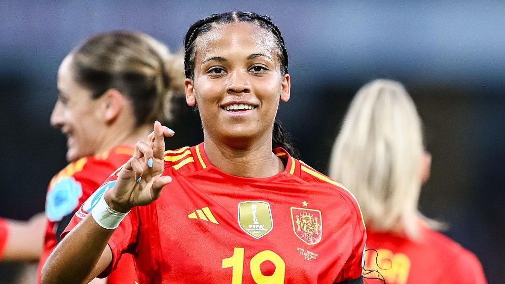 Four standout players from Spain's perfect start to Euro 2025