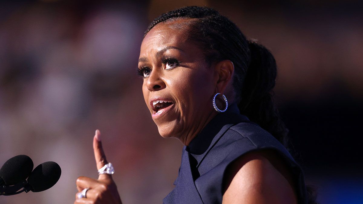 Did Michelle Obama agree to repay US Treasury $2.3M she received for ...
