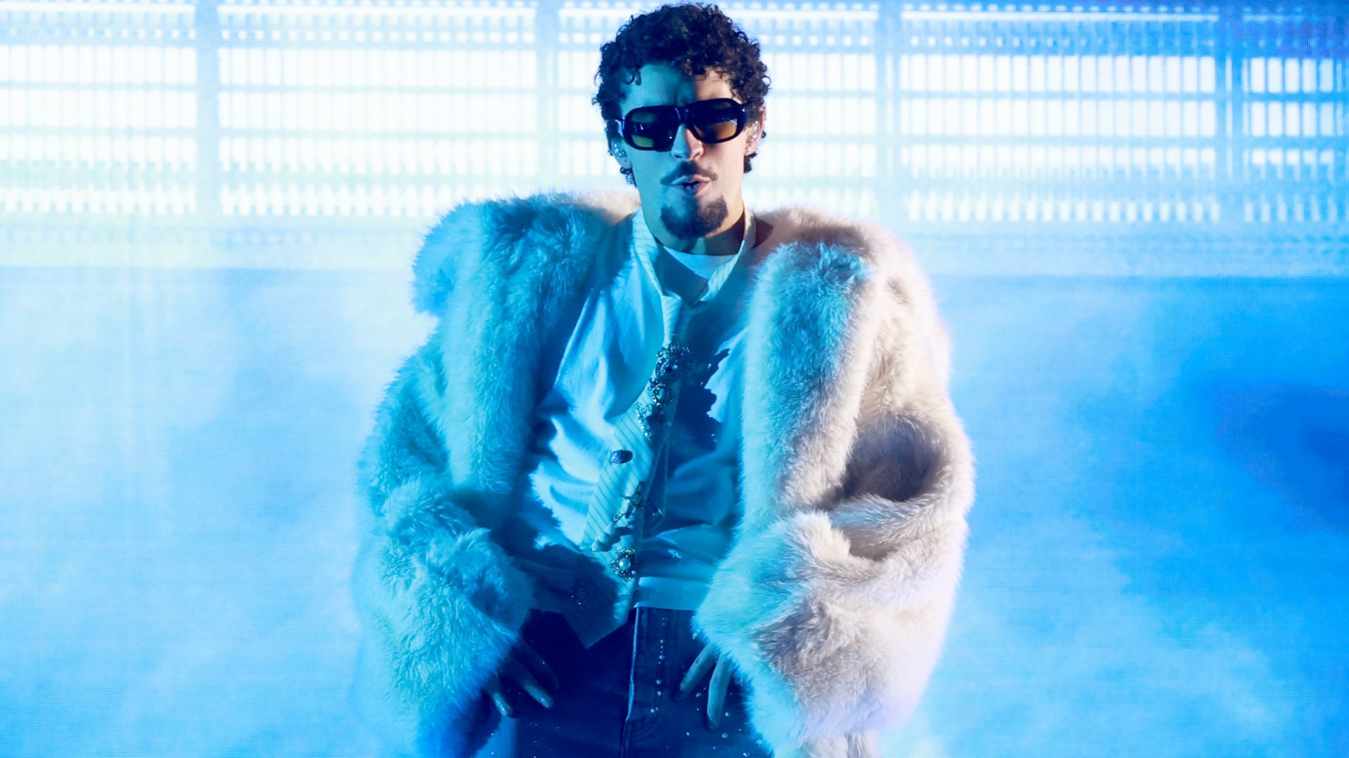 Los 'mensajes ocultos' de Bad Bunny en su residencia de El Choli en ...