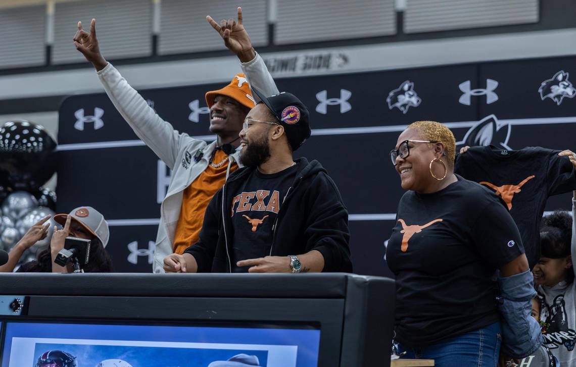 Hough football's Samari Matthews, top NC cornerback, makes college choice