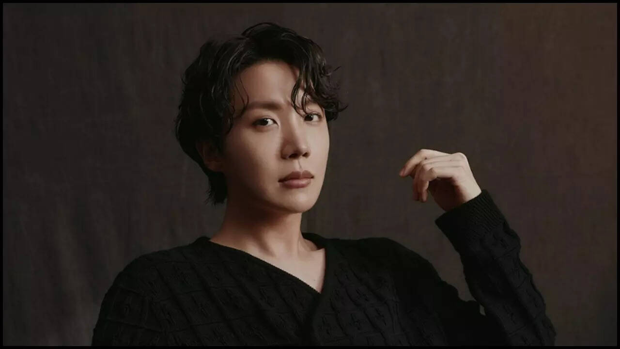 J-Hope spills beans on IVE’s popularity in military; reveals he bragged to juniors about ...