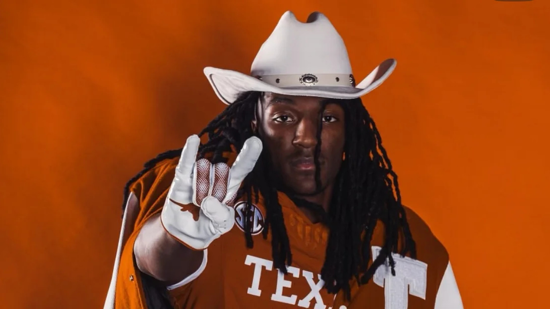 Four-star CB Samari Matthews commits to Texas