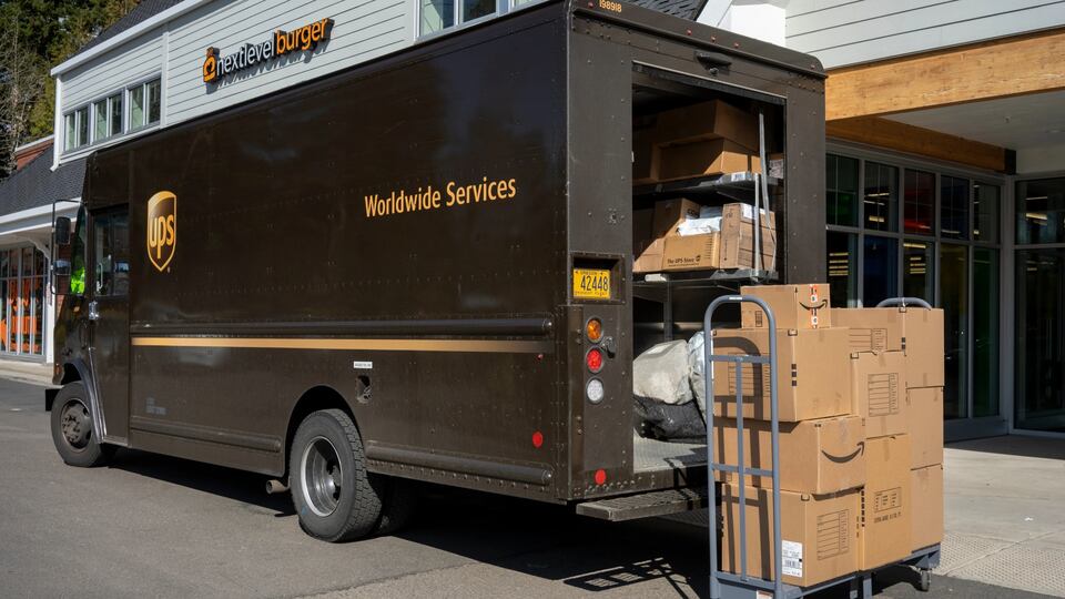 UPS relocates 500 employees after closure of office in Sandy Springs