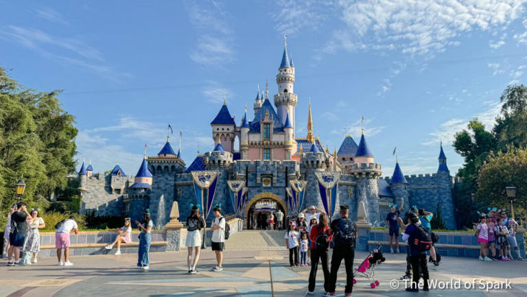 When should you visit Walt Disney World and Disneyland Resort in 2026?