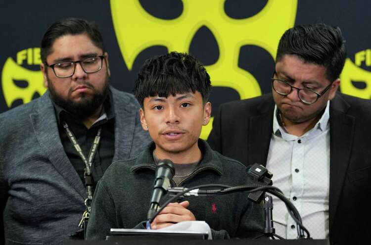 Houston mother's detention by ICE officials during road trip leaves ...