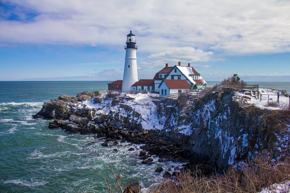 16 Must-See Lighthouses on Maine’s Rocky Coast