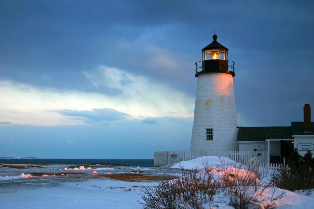 16 Must-See Lighthouses on Maine’s Rocky Coast